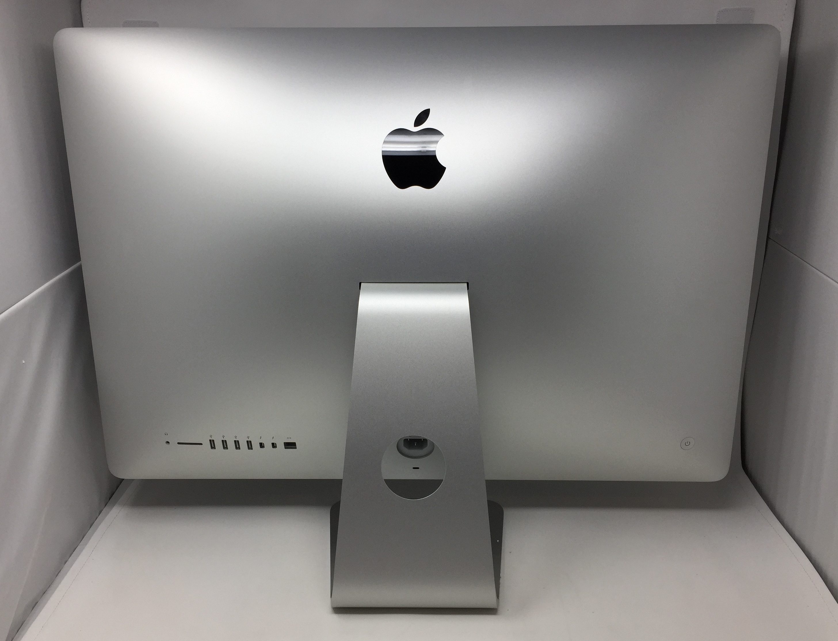 iMac 27'' 5K personalizado Intel Quad-Core i7 4.0 GHz / 16 GB RAM / 512 ...